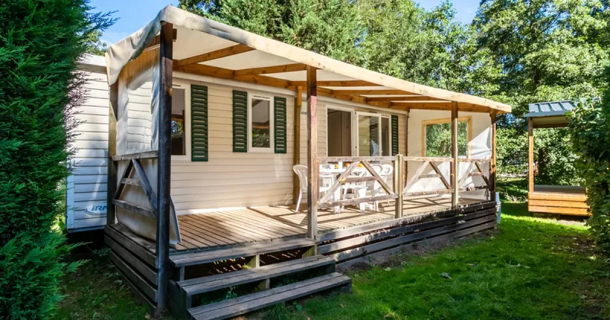 Mobil Home Classique 2 Chambres – 4 Personnes (Sam) - Camping Paradis ...